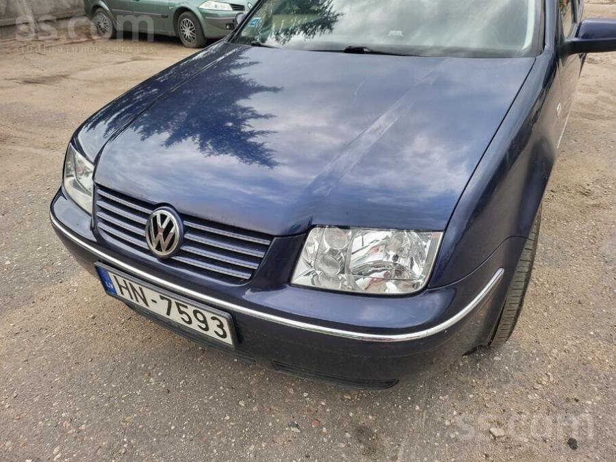 Blue Volkswagen Bora 2002 in Riga, with an engine capacity of 1.90 L and mileage of 323 thousand km for 1300 €, photo 8 on AUTOMOTO.COM.LV