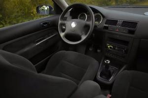 Zils Volkswagen Bora 2002 Jelgava, ar dzinēja tilpumu 1.90 L un nobraukumu 260 tūkst. km par 2300 €, foto 8 vietnē AUTOMOTO.COM.LV