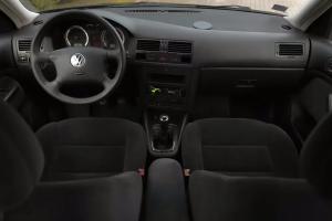 Zils Volkswagen Bora 2002 Jelgava, ar dzinēja tilpumu 1.90 L un nobraukumu 260 tūkst. km par 2300 €, foto 10 vietnē AUTOMOTO.COM.LV