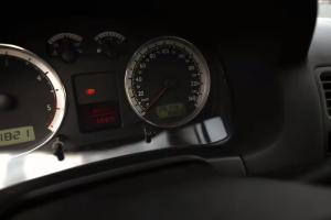 Zils Volkswagen Bora 2002 Jelgava, ar dzinēja tilpumu 1.90 L un nobraukumu 260 tūkst. km par 2300 €, foto 13 vietnē AUTOMOTO.COM.LV