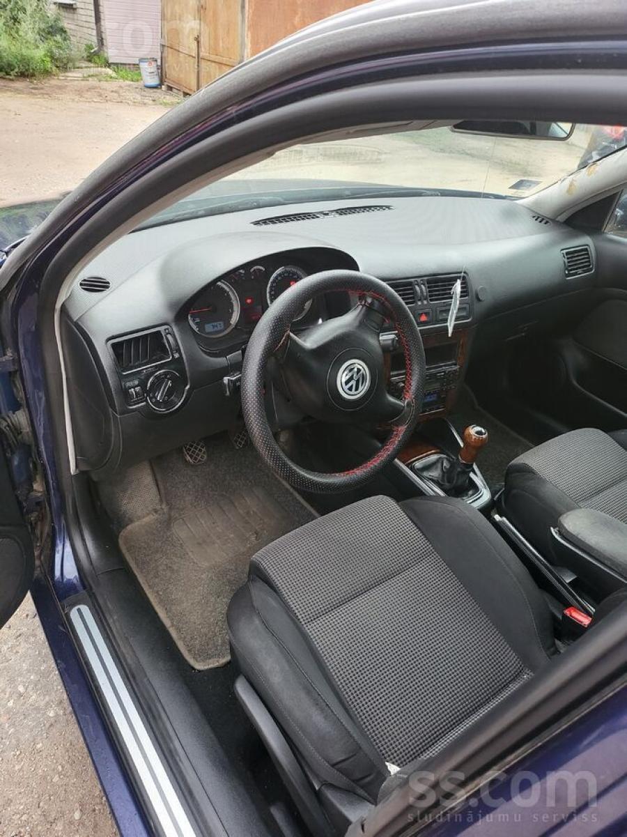 Blue Volkswagen Bora 2002 in Riga, with an engine capacity of 1.90 L and mileage of 0 thousand km for 990 €, photo 7 on AUTOMOTO.COM.LV