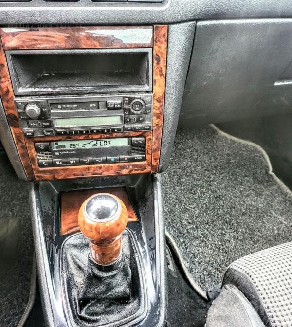 Zils Volkswagen Bora 2002 Rīga, ar dzinēja tilpumu 1.90 L un nobraukumu 311 tūkst. km par 950 €, foto 4 vietnē AUTOMOTO.COM.LV