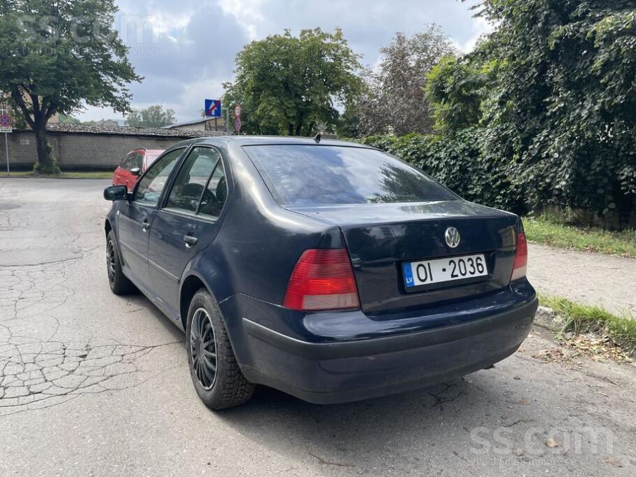 Zils Volkswagen Bora 2002 Rīga, ar dzinēja tilpumu 1.60 L un nobraukumu 0 tūkst. km par 500 €, foto 3 vietnē AUTOMOTO.COM.LV