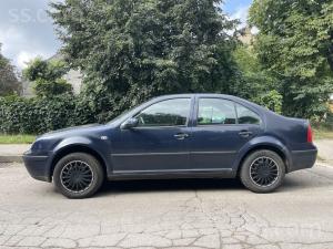 Zils Volkswagen Bora 2002 Rīga, ar dzinēja tilpumu 1.60 L un nobraukumu 0 tūkst. km par 500 €, foto 5 vietnē AUTOMOTO.COM.LV