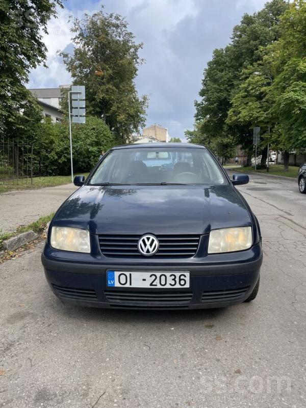 Zils Volkswagen Bora 2002 Rīga, ar dzinēja tilpumu 1.60 L un nobraukumu 0 tūkst. km par 500 €, foto 1 vietnē AUTOMOTO.COM.LV