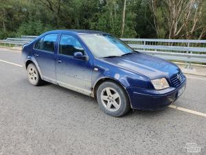 Zils Volkswagen Bora 2002 Viļņa, ar dzinēja tilpumu 1.90 L un nobraukumu 350 tūkst. km par 499 €, foto 6 vietnē AUTOMOTO.COM.LV