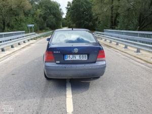 Zils Volkswagen Bora 2002 Viļņa, ar dzinēja tilpumu 1.90 L un nobraukumu 350 tūkst. km par 499 €, foto 9 vietnē AUTOMOTO.COM.LV
