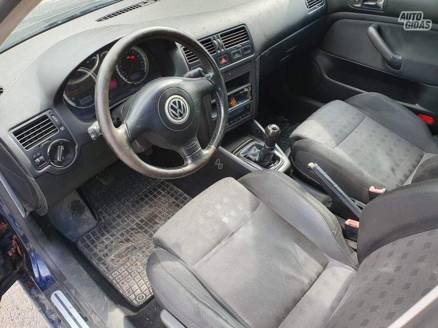 Zils Volkswagen Bora 2002 Viļņa, ar dzinēja tilpumu 1.90 L un nobraukumu 350 tūkst. km par 499 €, foto 13 vietnē AUTOMOTO.COM.LV