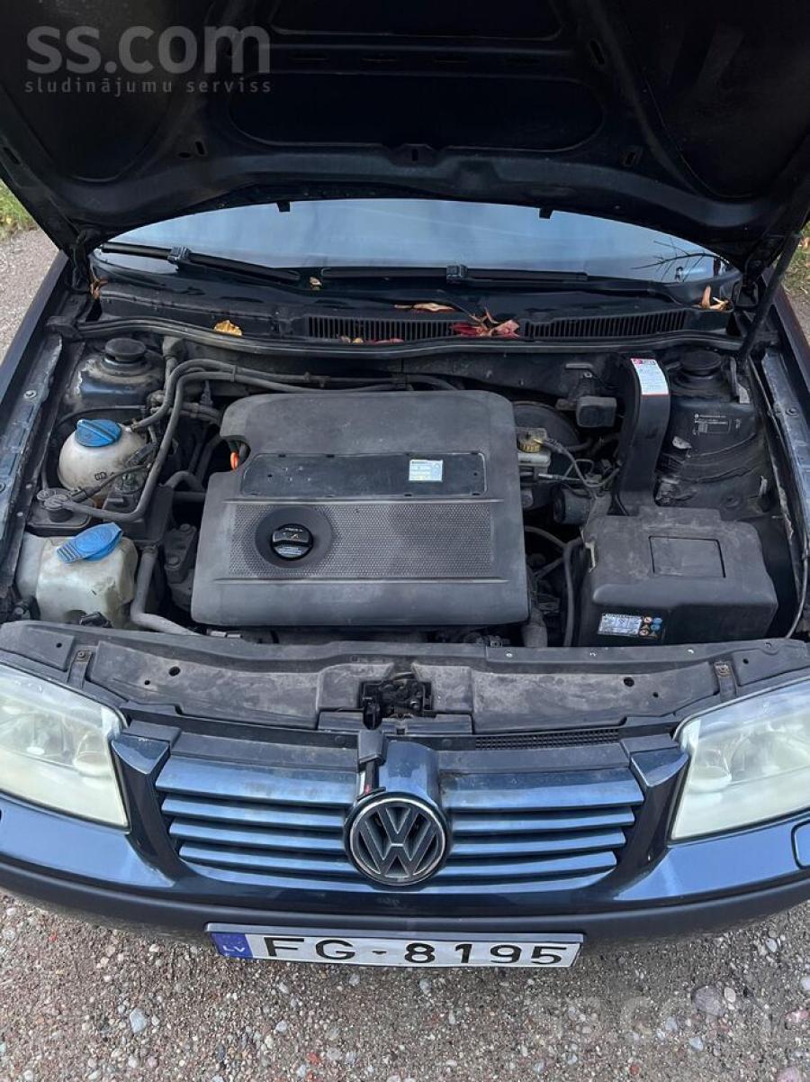 Zils Volkswagen Bora 2004 Liepāja, ar dzinēja tilpumu 1.60 L un nobraukumu 243 tūkst. km par 580 €, foto 9 vietnē AUTOMOTO.COM.LV