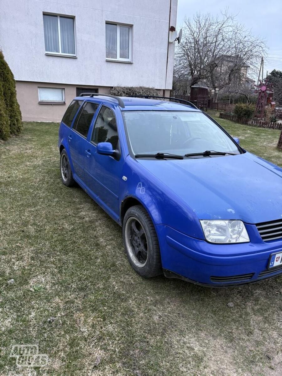 Blue Volkswagen Bora 1999 in Vilnius, with an engine capacity of 1.90 L and mileage of 439 thousand km for 500 €, photo 9 on AUTOMOTO.COM.LV