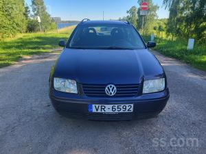 Zils Volkswagen Bora 2000 Aizkraukle, ar dzinēja tilpumu 1.90 L un nobraukumu 334 tūkst. km par 750 €, foto 6 vietnē AUTOMOTO.COM.LV