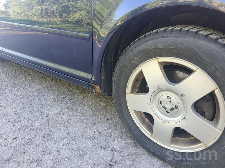 Zils Volkswagen Bora 2000 Aizkraukle, ar dzinēja tilpumu 1.90 L un nobraukumu 334 tūkst. km par 750 €, foto 7 vietnē AUTOMOTO.COM.LV