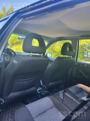 Zils Volkswagen Bora 2000 Aizkraukle, ar dzinēja tilpumu 1.90 L un nobraukumu 334 tūkst. km par 750 €, foto 9 vietnē AUTOMOTO.COM.LV