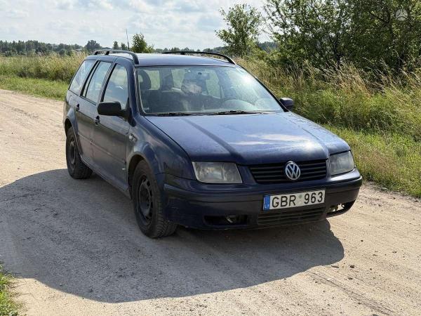 Blue Volkswagen Bora 2000 in Vilnius, with an engine capacity of 1.90 L and mileage of 370 thousand km for 850 €, photo 2 on AUTOMOTO.COM.LV