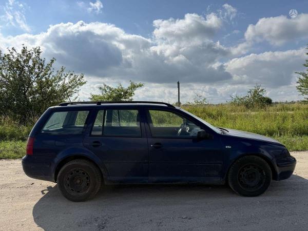 Blue Volkswagen Bora 2000 in Vilnius, with an engine capacity of 1.90 L and mileage of 370 thousand km for 850 €, photo 3 on AUTOMOTO.COM.LV