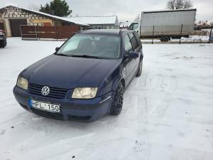 Blue Volkswagen Bora 2002 in Vilnius, with an engine capacity of 1.90 L and mileage of 286 thousand km for 550 €, photo 4 on AUTOMOTO.COM.LV