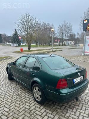 Green Volkswagen Bora 1999 in Ogre, with an engine capacity of 1.90 L and mileage of 404 thousand km for 600 €, photo 3 on AUTOMOTO.COM.LV