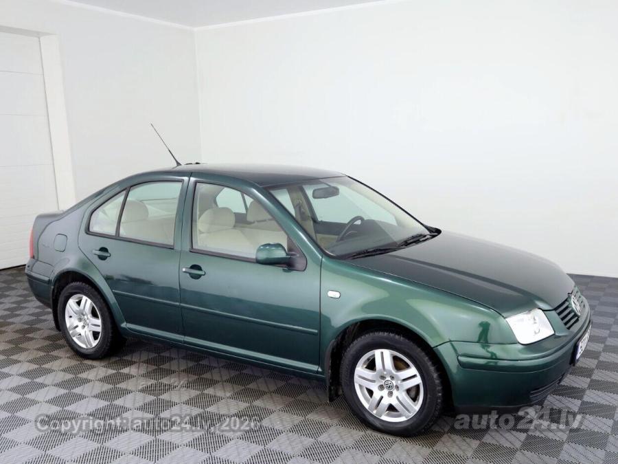 Green Volkswagen Bora 1999 in Tallinn, with an engine capacity of 1.60 L and mileage of 145 thousand km for 899 €, photo 1 on AUTOMOTO.COM.LV