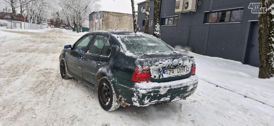 Green Volkswagen Bora 1999 in Kaunas, with an engine capacity of 1.90 L and mileage of 300 thousand km for 850 €, photo 5 on AUTOMOTO.COM.LV