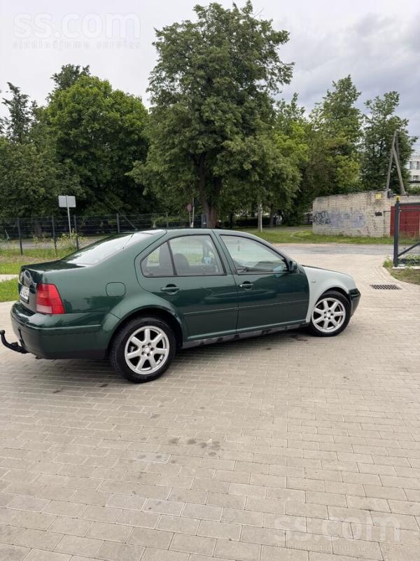 Green Volkswagen Bora 2000 in Riga, with an engine capacity of 1.90 L and mileage of 292 thousand km for 1200 €, photo 2 on AUTOMOTO.COM.LV