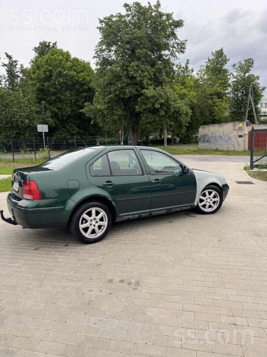 Zaļš Volkswagen Bora 2000 Rīga, ar dzinēja tilpumu 1.90 L un nobraukumu 292 tūkst. km par 1200 €, foto 3 vietnē AUTOMOTO.COM.LV