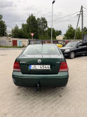 Zaļš Volkswagen Bora 2000 Rīga, ar dzinēja tilpumu 1.90 L un nobraukumu 292 tūkst. km par 1200 €, foto 4 vietnē AUTOMOTO.COM.LV