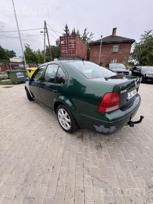 Zaļš Volkswagen Bora 2000 Rīga, ar dzinēja tilpumu 1.90 L un nobraukumu 292 tūkst. km par 1200 €, foto 5 vietnē AUTOMOTO.COM.LV
