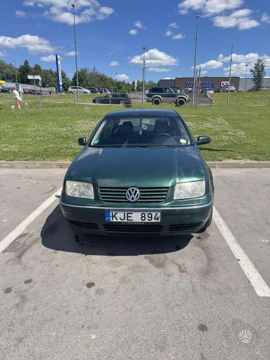 Green Volkswagen Bora 2002 in Vilnius, with an engine capacity of 1.90 L and mileage of 274 thousand km for 600 €, photo 1 on AUTOMOTO.COM.LV