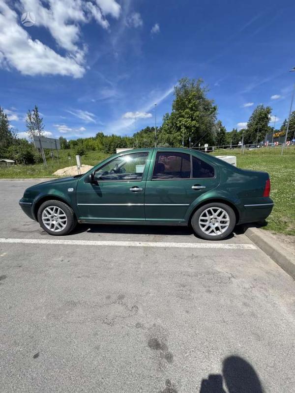 Green Volkswagen Bora 2002 in Vilnius, with an engine capacity of 1.90 L and mileage of 274 thousand km for 600 €, photo 6 on AUTOMOTO.COM.LV
