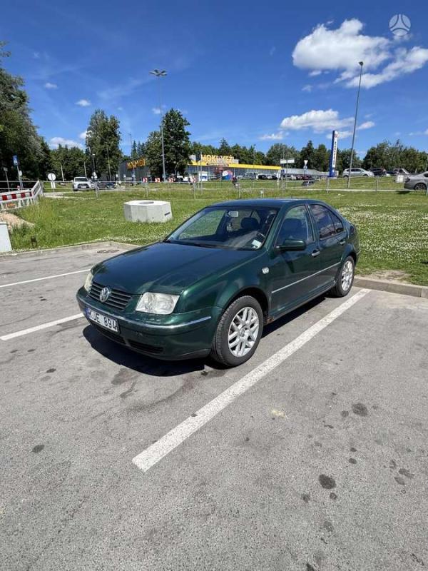 Green Volkswagen Bora 2002 in Vilnius, with an engine capacity of 1.90 L and mileage of 274 thousand km for 600 €, photo 7 on AUTOMOTO.COM.LV