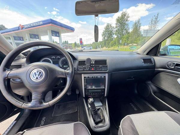 Green Volkswagen Bora 2002 in Vilnius, with an engine capacity of 1.90 L and mileage of 274 thousand km for 600 €, photo 8 on AUTOMOTO.COM.LV