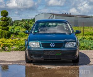 Green Volkswagen Bora 2004 in Limbazi, with an engine capacity of 1.60 L and mileage of 180 thousand km for 2500 €, photo 4 on AUTOMOTO.COM.LV