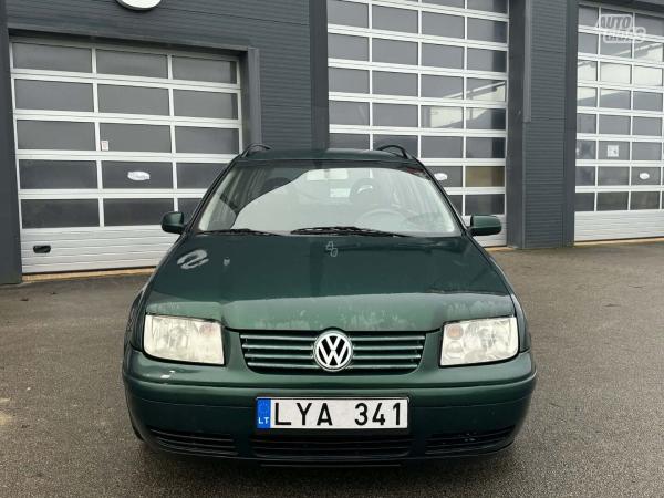 Green Volkswagen Bora 2000 in Panevezys, with an engine capacity of 1.90 L and mileage of 278 thousand km for 680 €, photo 3 on AUTOMOTO.COM.LV
