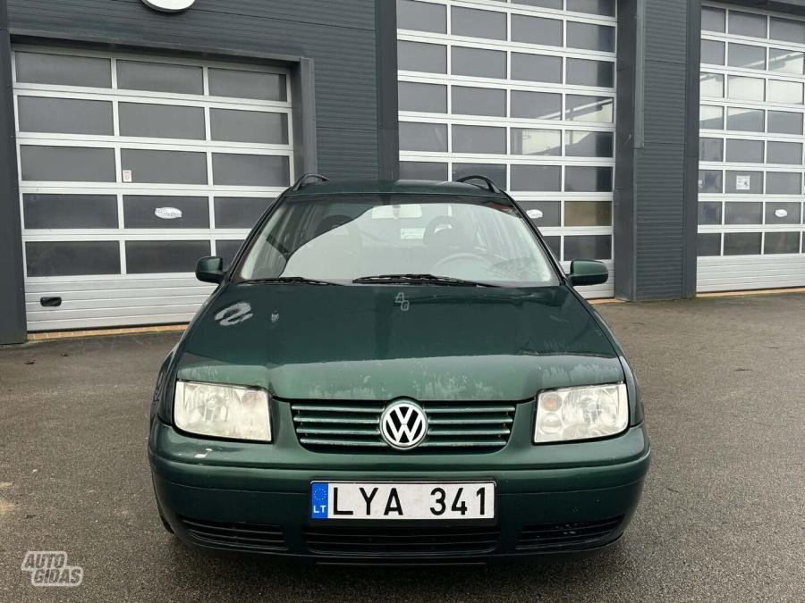 Zaļš Volkswagen Bora 2000 Panevēža, ar dzinēja tilpumu 1.90 L un nobraukumu 279 tūkst. km par 600 €, foto 3 vietnē AUTOMOTO.COM.LV