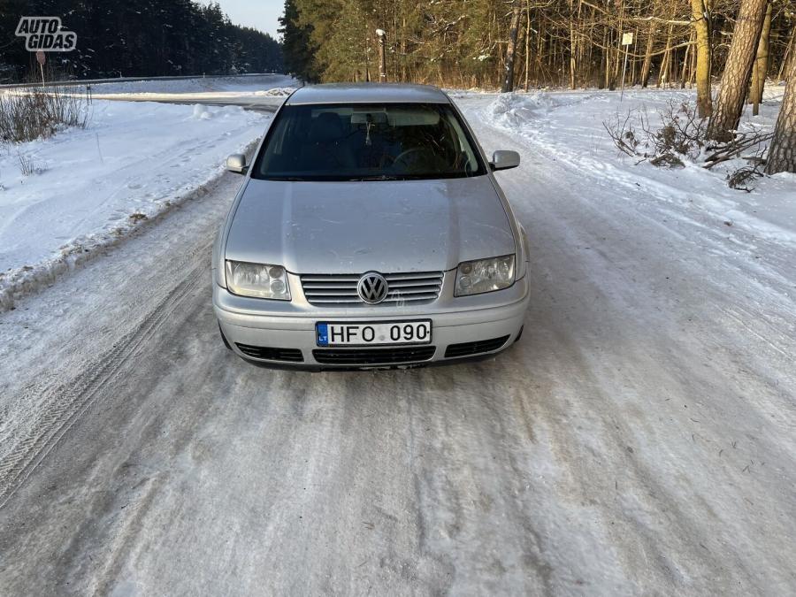 Grey Volkswagen Bora 1999 in Ukmerge, with an engine capacity of 1.90 L and mileage of 45 thousand km for 850 €, photo 3 on AUTOMOTO.COM.LV