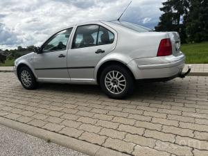 Grey Volkswagen Bora 1999 in Daugavpils, with an engine capacity of 1.90 L and mileage of 310 thousand km for 1100 €, photo 5 on AUTOMOTO.COM.LV
