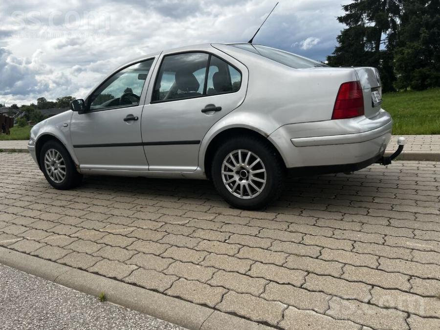 Grey Volkswagen Bora 1999 in Daugavpils, with an engine capacity of 1.90 L and mileage of 310 thousand km for 1100 €, photo 5 on AUTOMOTO.COM.LV