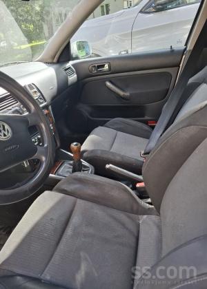 Pelēks Volkswagen Bora 1999 Daugavpils, ar dzinēja tilpumu 1.80 L un nobraukumu 339 tūkst. km par 900 €, foto 6 vietnē AUTOMOTO.COM.LV