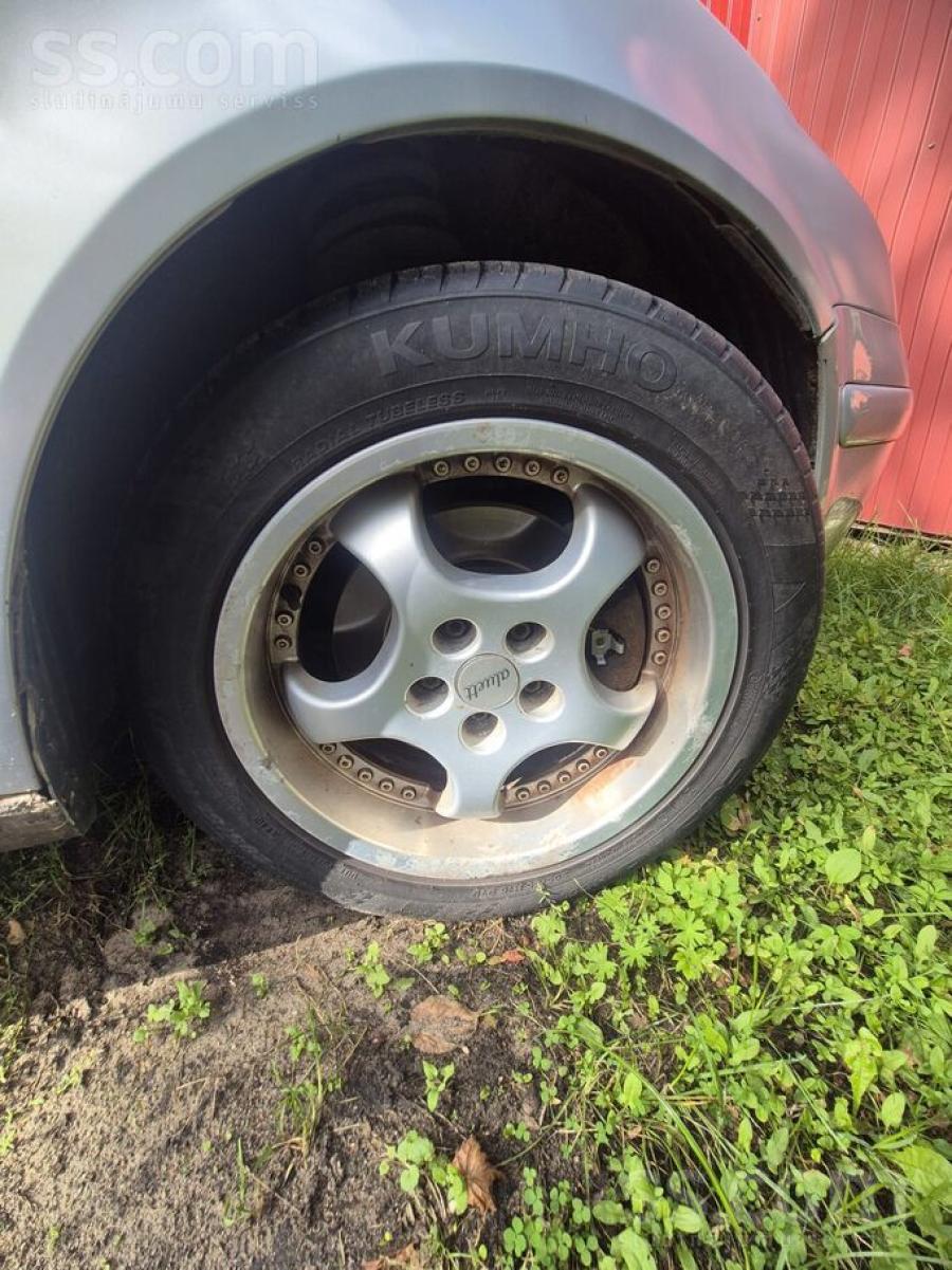 Pelēks Volkswagen Bora 1999 Rīga, ar dzinēja tilpumu 1.60 L un nobraukumu 180 tūkst. km par 1100 €, foto 6 vietnē AUTOMOTO.COM.LV