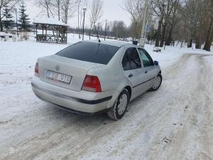 Pelēks Volkswagen Bora 2000 Vilkaviškis, ar dzinēja tilpumu 1.90 L un nobraukumu 372 tūkst. km par 850 €, foto 3 vietnē AUTOMOTO.COM.LV