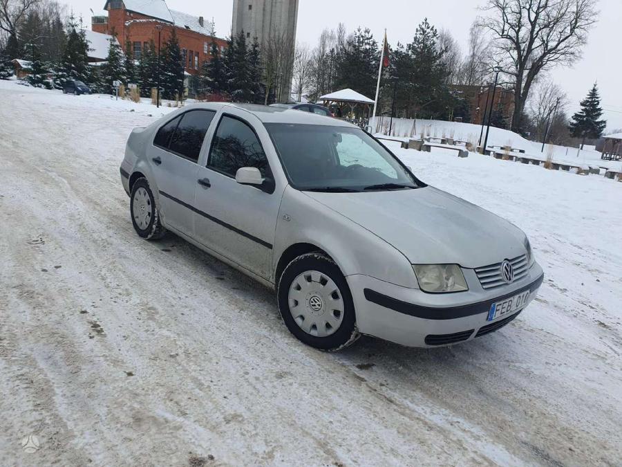 Pelēks Volkswagen Bora 2000 Vilkaviškis, ar dzinēja tilpumu 1.90 L un nobraukumu 372 tūkst. km par 850 €, foto 5 vietnē AUTOMOTO.COM.LV