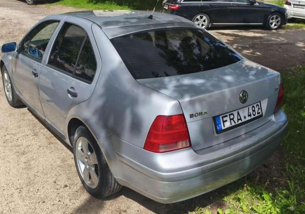 Grey Volkswagen Bora 2000 in Kaunas, with an engine capacity of 1.90 L and mileage of 400 thousand km for 1200 €, photo 2 on AUTOMOTO.COM.LV