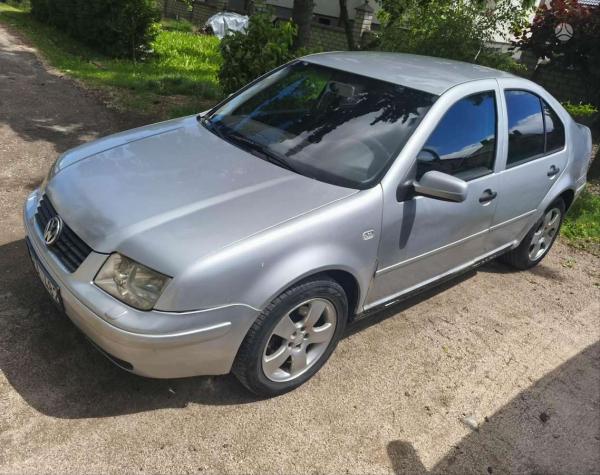 Grey Volkswagen Bora 2000 in Kaunas, with an engine capacity of 1.90 L and mileage of 400 thousand km for 1200 €, photo 3 on AUTOMOTO.COM.LV