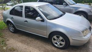 Pelēks Volkswagen Bora 2000 Kauņa, ar dzinēja tilpumu 1.90 L un nobraukumu 400 tūkst. km par 1200 €, foto 5 vietnē AUTOMOTO.COM.LV