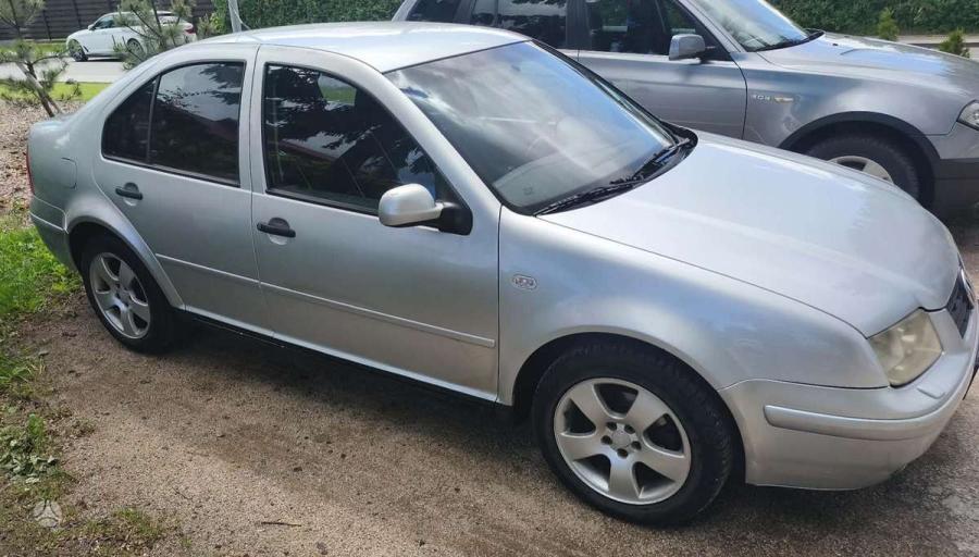 Pelēks Volkswagen Bora 2000 Kauņa, ar dzinēja tilpumu 1.90 L un nobraukumu 400 tūkst. km par 1200 €, foto 5 vietnē AUTOMOTO.COM.LV