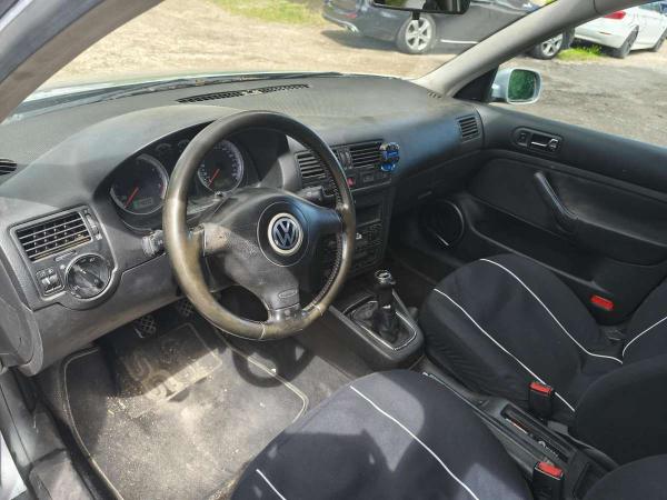 Grey Volkswagen Bora 2000 in Kaunas, with an engine capacity of 1.90 L and mileage of 400 thousand km for 1200 €, photo 5 on AUTOMOTO.COM.LV
