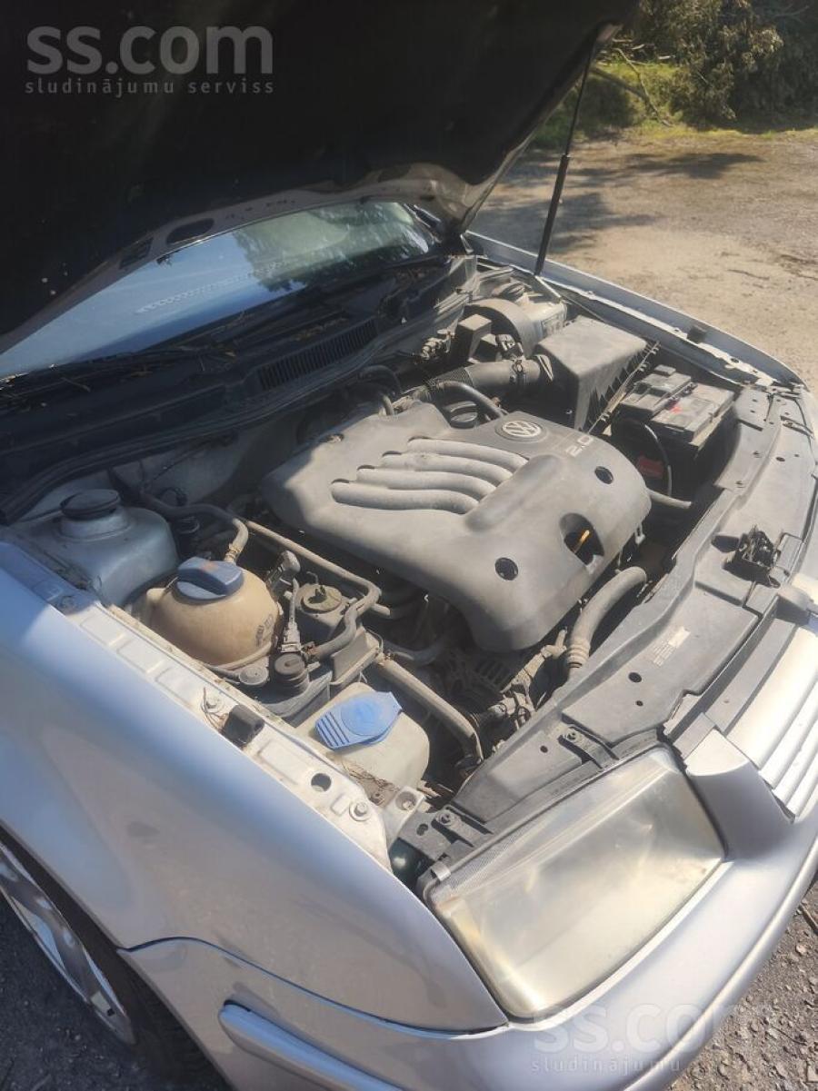 Grey Volkswagen Bora 2000 in Cesis, with an engine capacity of 2.00 L and mileage of 321 thousand km for 1150 €, photo 7 on AUTOMOTO.COM.LV