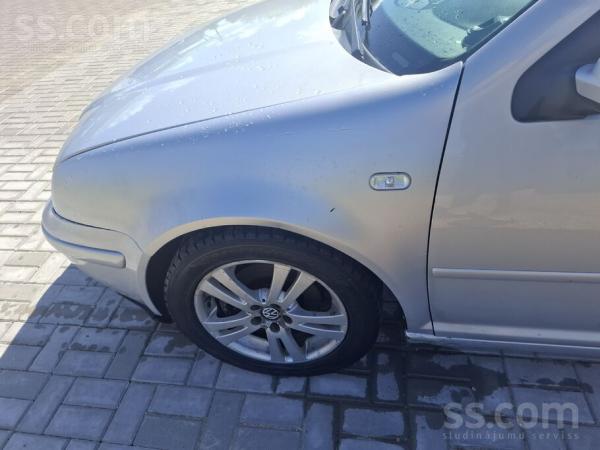 Pelēks Volkswagen Bora 2000 Jēkabpils, ar dzinēja tilpumu 1.90 L un nobraukumu 338 tūkst. km par 1300 €, foto 3 vietnē AUTOMOTO.COM.LV