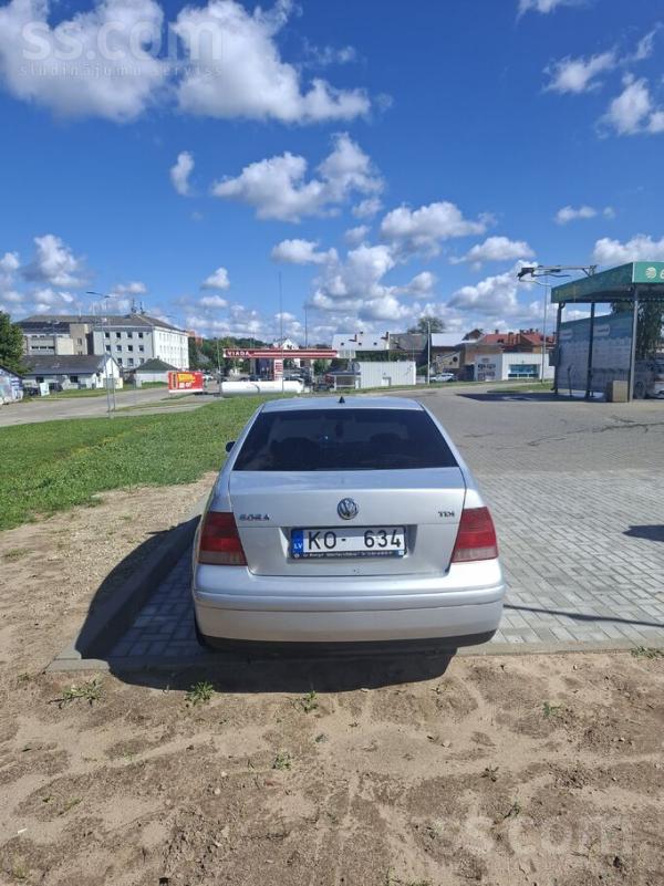 Pelēks Volkswagen Bora 2000 Jēkabpils, ar dzinēja tilpumu 1.90 L un nobraukumu 338 tūkst. km par 1300 €, foto 7 vietnē AUTOMOTO.COM.LV