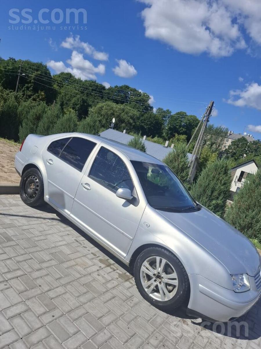 Pelēks Volkswagen Bora 2000 Jēkabpils, ar dzinēja tilpumu 1.90 L un nobraukumu 338 tūkst. km par 1300 €, foto 10 vietnē AUTOMOTO.COM.LV
